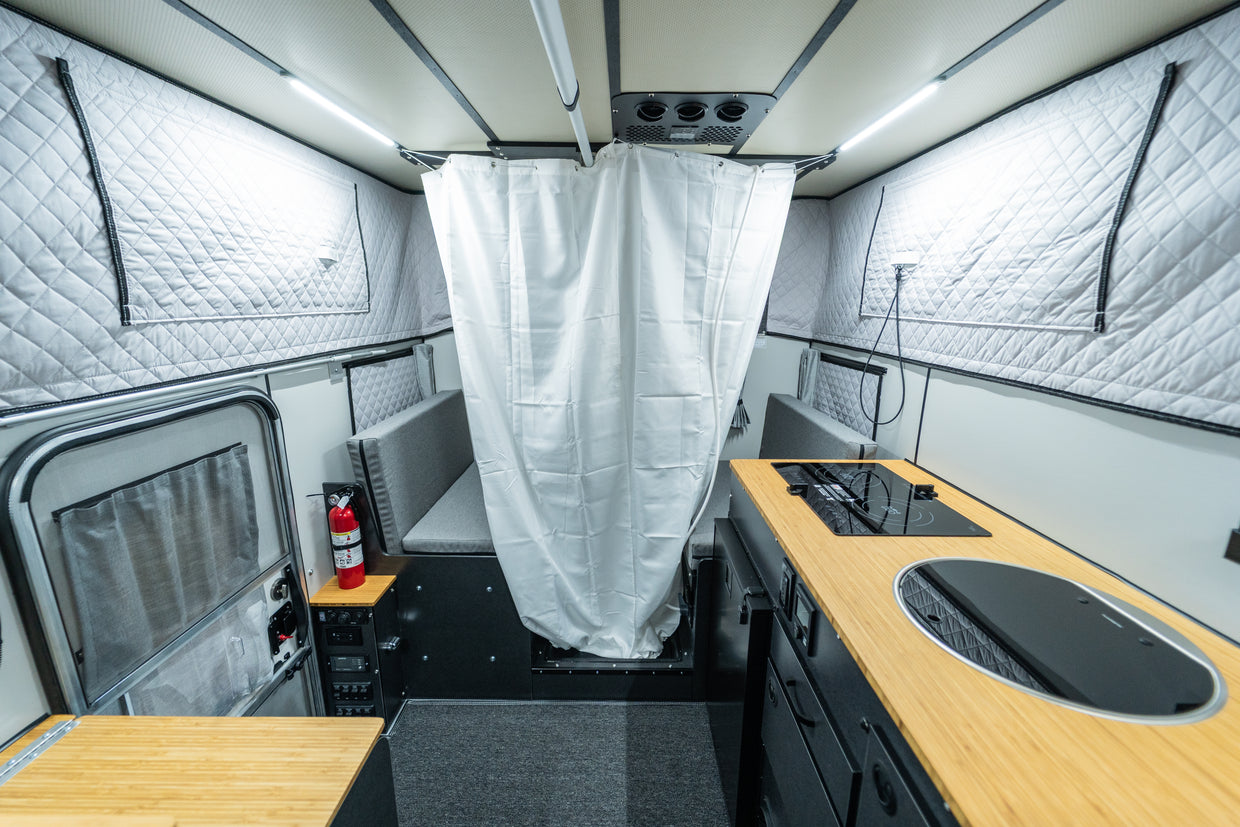 Four Wheel Campers - Hawk+ Flatbed Model – Mule Expedition Outfitters